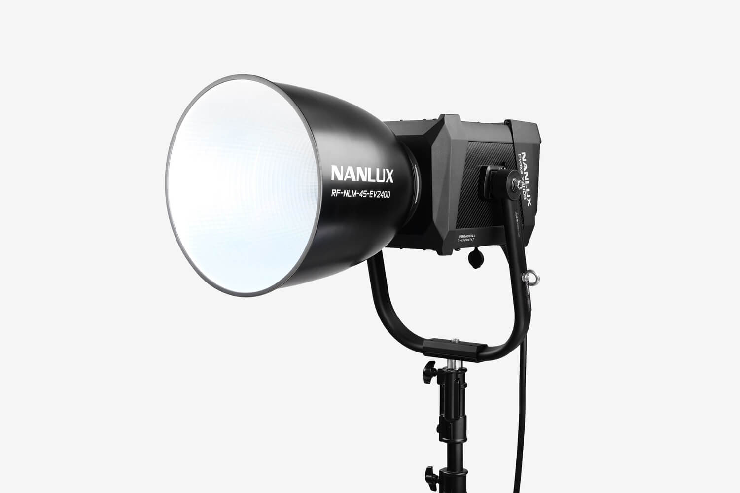 Nanlux Evoke 2400B Bi-Color LED Spotlight